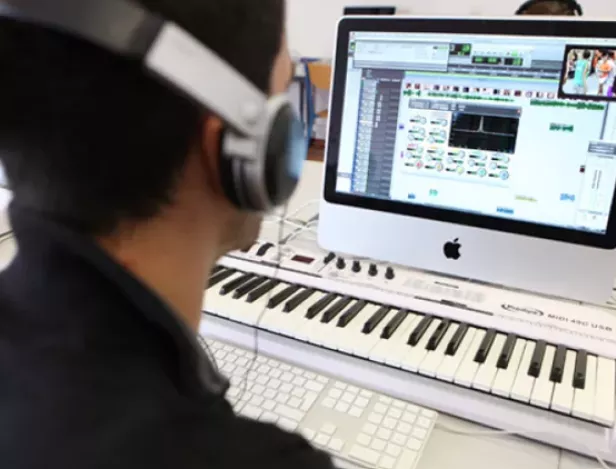 Quelle formation Sound Designer après le Bac ? - Actualité Melun - Studio M